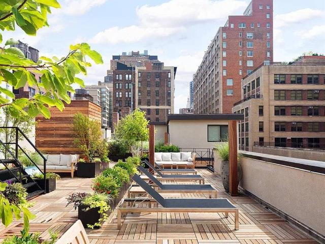 2 Rooms Available in Chelsea