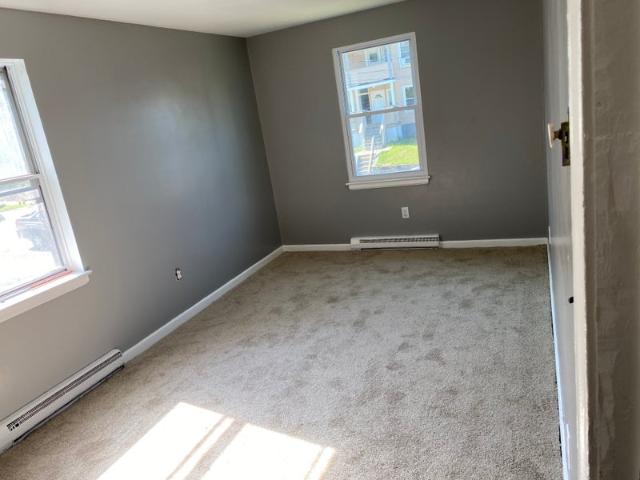2 Rooms Available in Shared Apartment – Clean