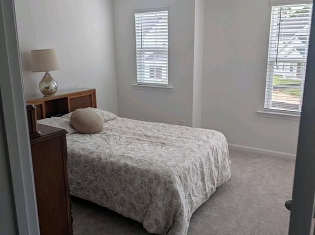 2 Rooms available near CSU!