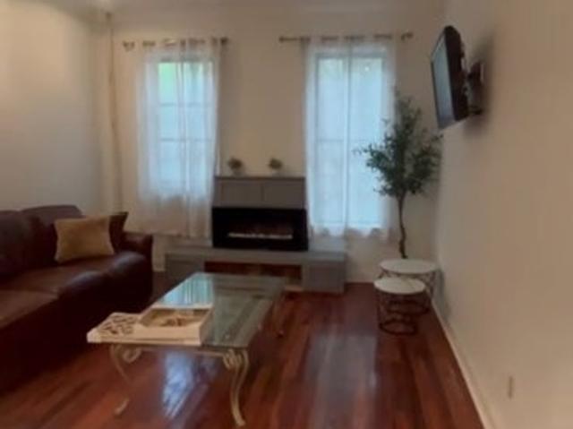 2 Rooms Available: Room and Private Office