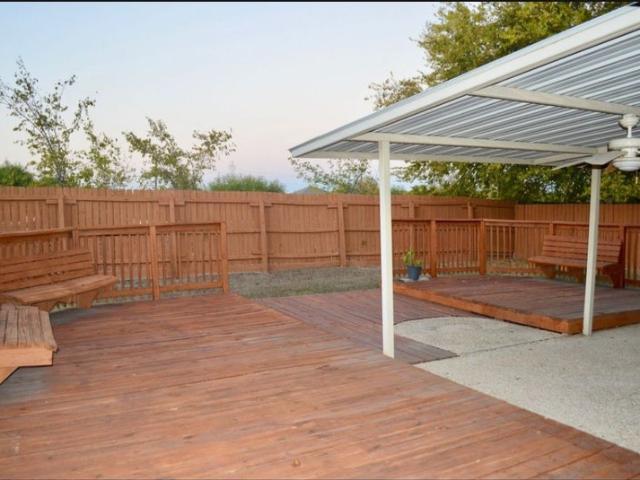 2 rooms for rent, couples or friends preferred