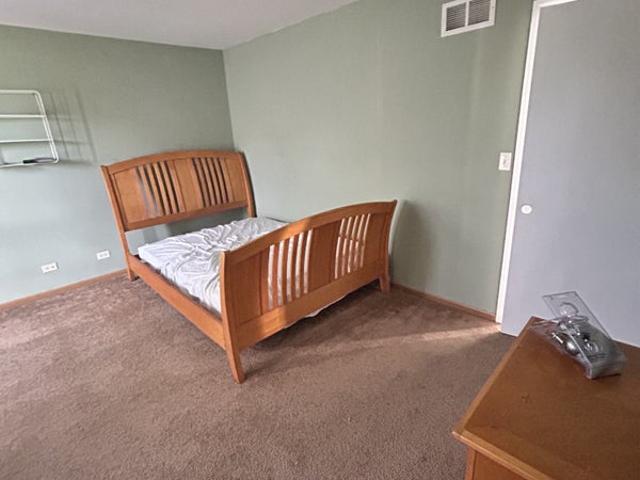 2 Rooms for Rent – Female Roommates – Shared Bath