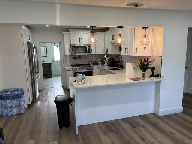 2 rooms for rent in Naples