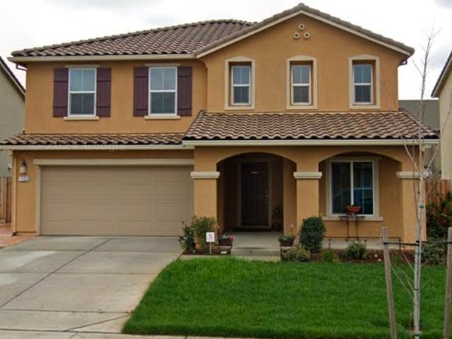 2 rooms for rent in owner occupied home