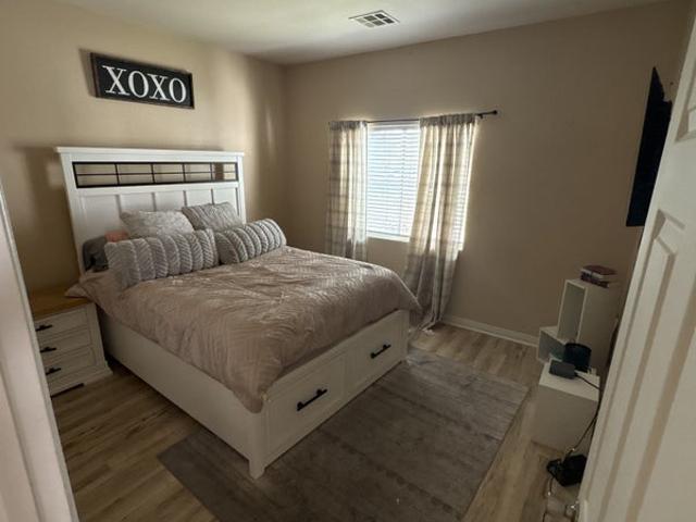 2 Rooms for rent in Centennial Hills!