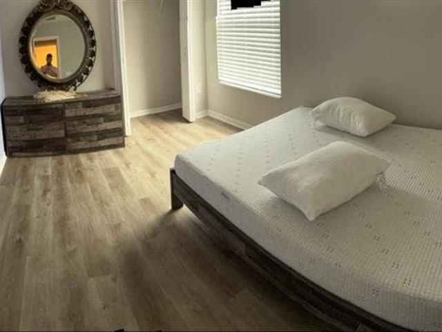 2 rooms for rent in Gibsonton