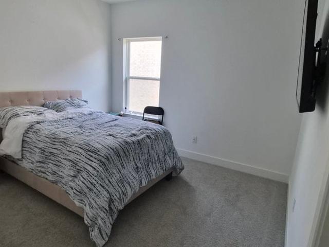 2 Rooms for rent in Gorgeous 2 Story home