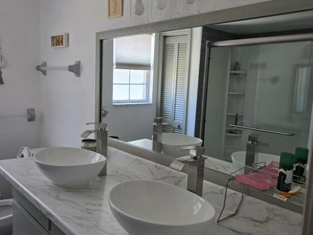 2 rooms for rent in private house