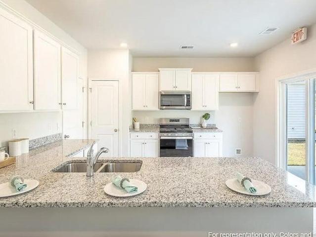 2 Rooms for Rent in Residential Quiet Area