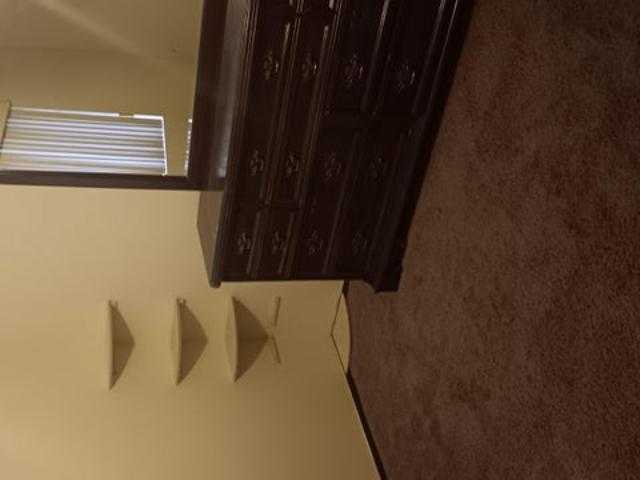 2 rooms for rent with semi private bathroom
