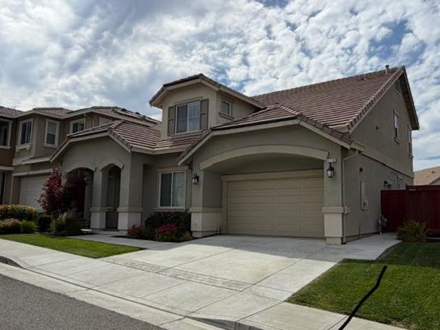 2 Rooms for Rent $1,350 ea – Utilities Included |