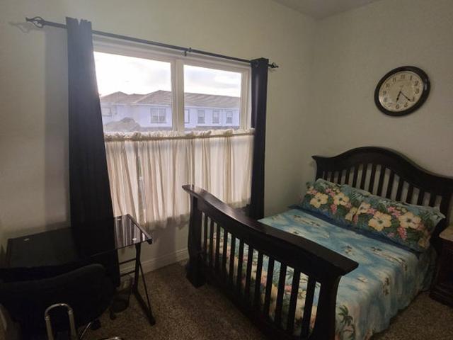 2 Rooms for Rent