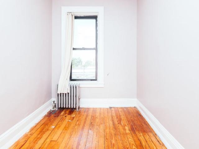 2 rooms in quiet corner of Bushwick gr8 location