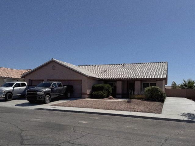 2 rooms in quiet house in NW LV