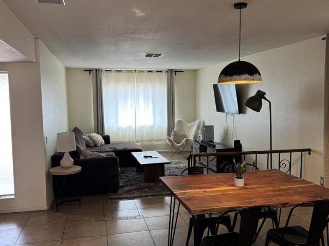 2 Rooms. 3Bed/2Bath, South Tempe