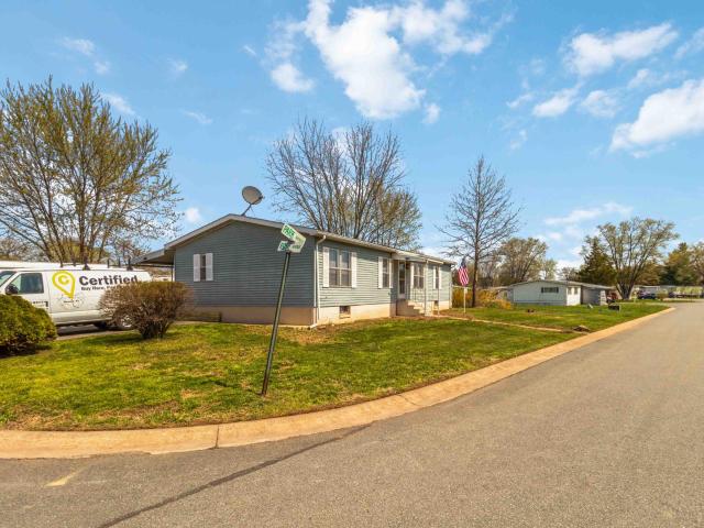2 Rose Avenue