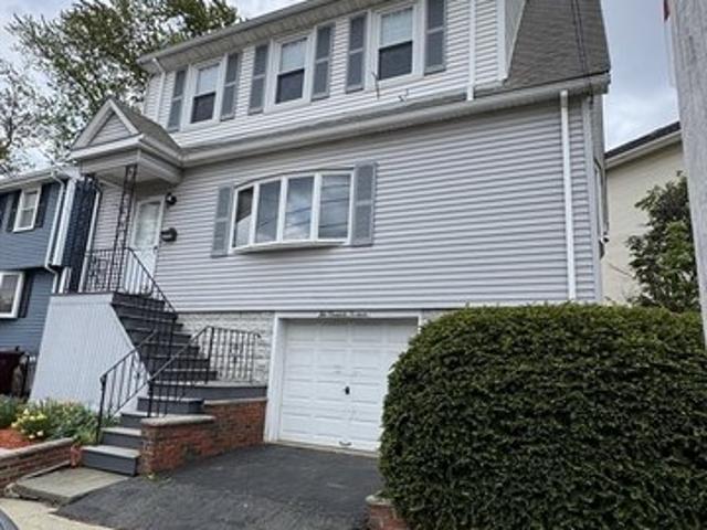 2 Rosedale Ave, Everett, MA 02149