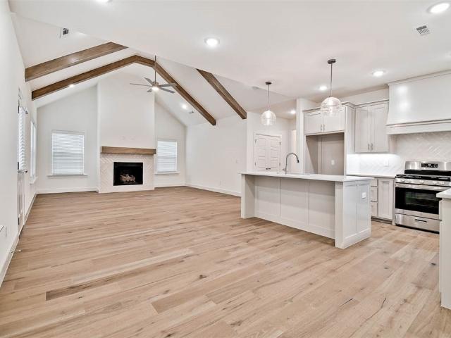 2 Rothbury Lane
