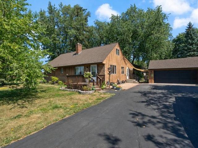 2 Royalton Rd, Superior, WI 54880