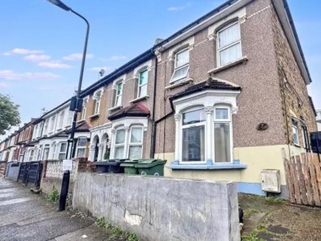 2 St George's Road, London, E10 5RH, United Kingdom | 2 bed apartment for rent #168135255 | Rentberry