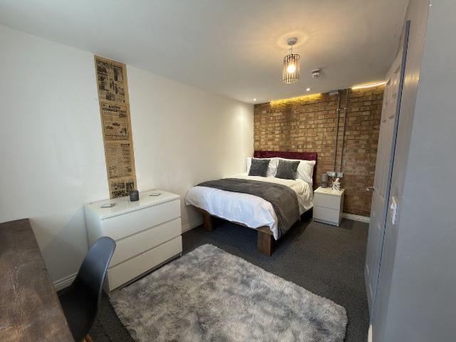 2 St. Johns Road, Westcliff On Sea SS0, Room to rent, £799 pcm | PrimeLocation