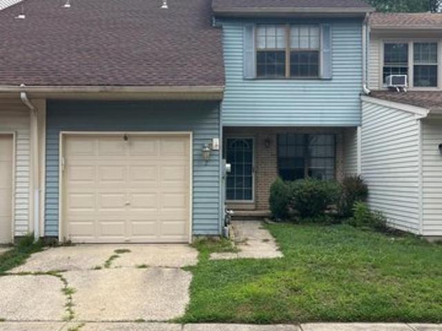 2 Stanwood Ct, Medford, NJ 08055