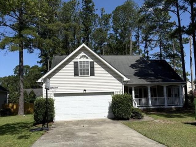 2 Stawberry Field Ln, Elgin, SC 29045