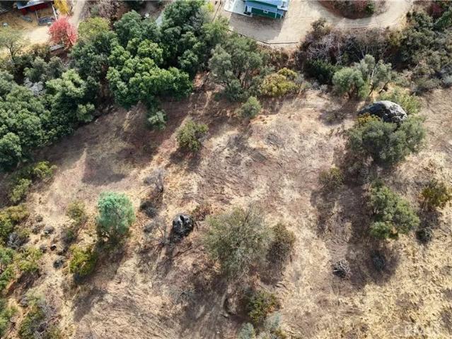 2 Stillmeadow Dr, Oakhurst, CA 93644 | MLS #FR24234 | Compass