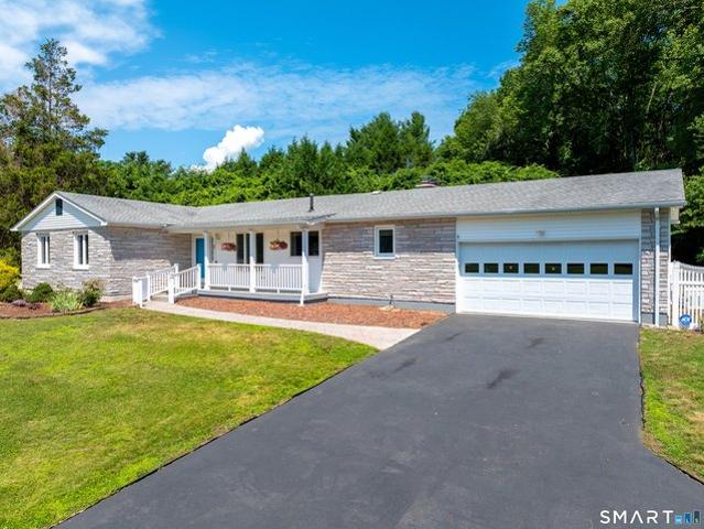 2 Stony Ridge Rd, Norwich, CT 06360