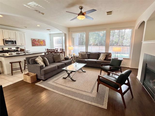 2 Stone Arrow Pl, The Woodlands, TX 77382 | MLS #35716 | Compass