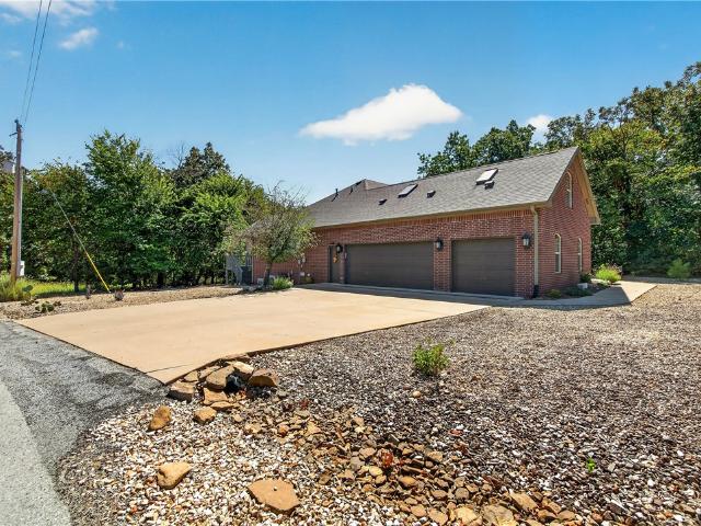 2 Stonehaven Lane