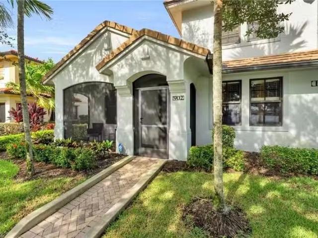 2 Story, Townhouse NAPLES, FL 1391 Santiago Cir #902
