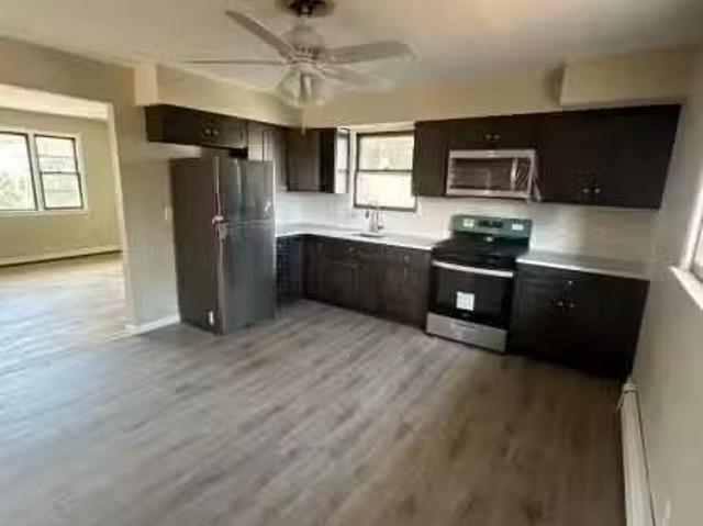 2 Stories, Apartment, Owner Occupied Clifton City, NJ 139 H.