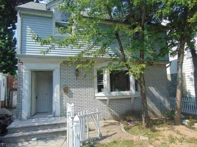 2 Stories Elizabeth City, NJ 1020 Harding Rd