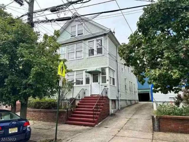 2 Stories Elizabeth City, NJ 213 S 5th St