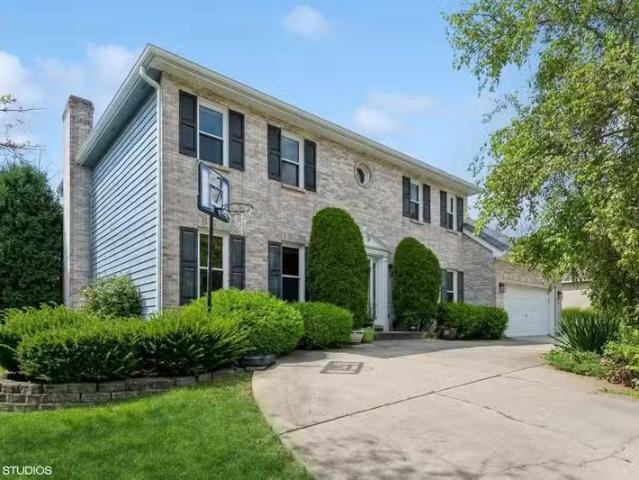 2 Stories Naperville, IL 3515 Hobbes Dr