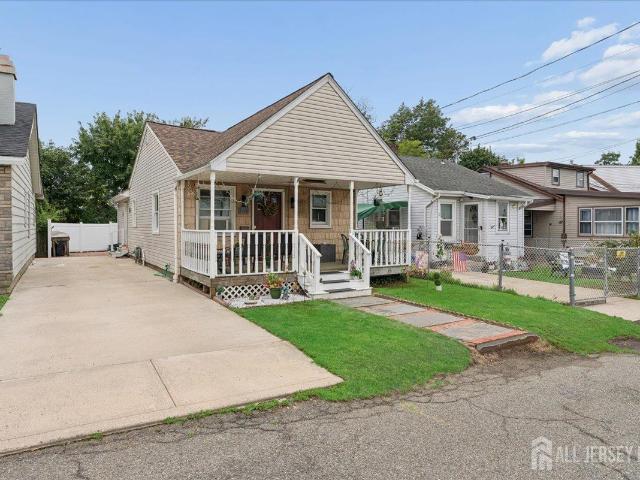 2 Summerfield Avenue
