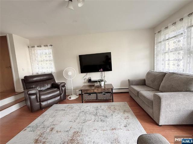 2 Sunnyside Place