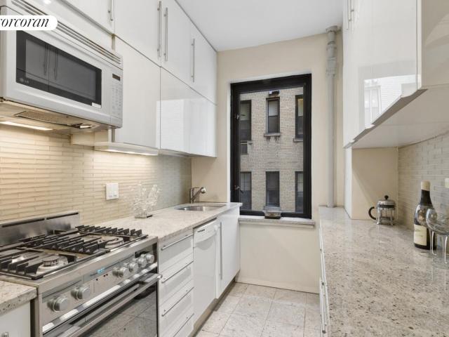 2 sutton place s 6g