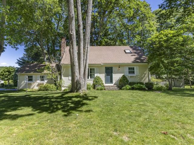 2 Sweet Fern Rd, Cape Elizabeth, ME 04107