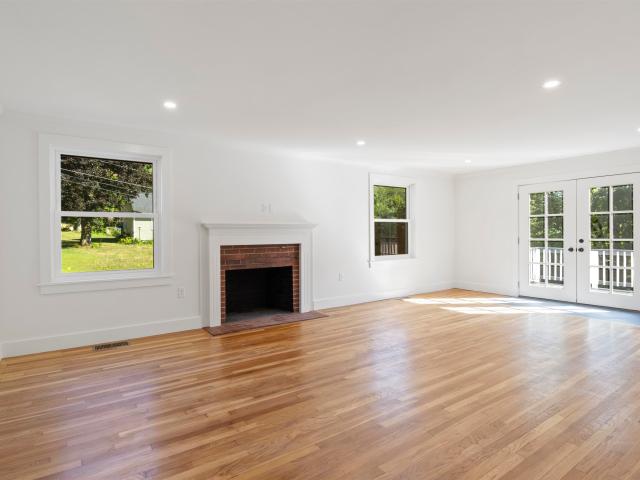 2 Sweetbriar Lane