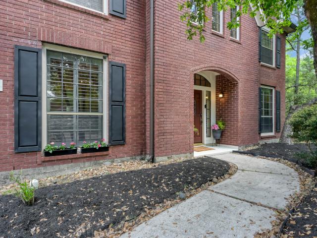 2 S Duskwood Place