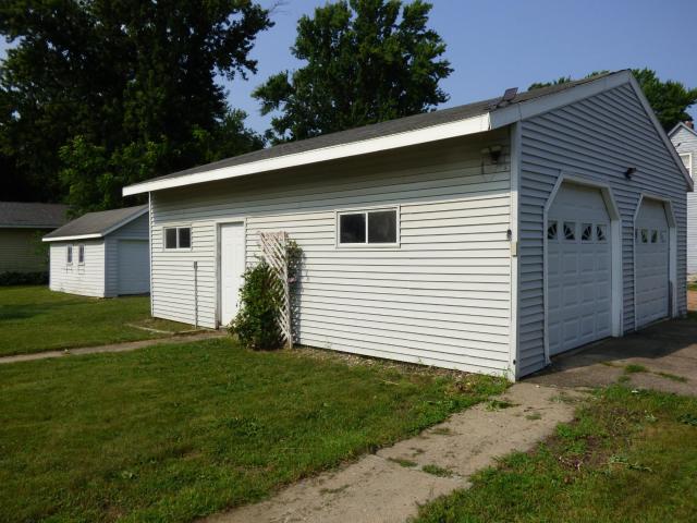 2 S Maple Avenue