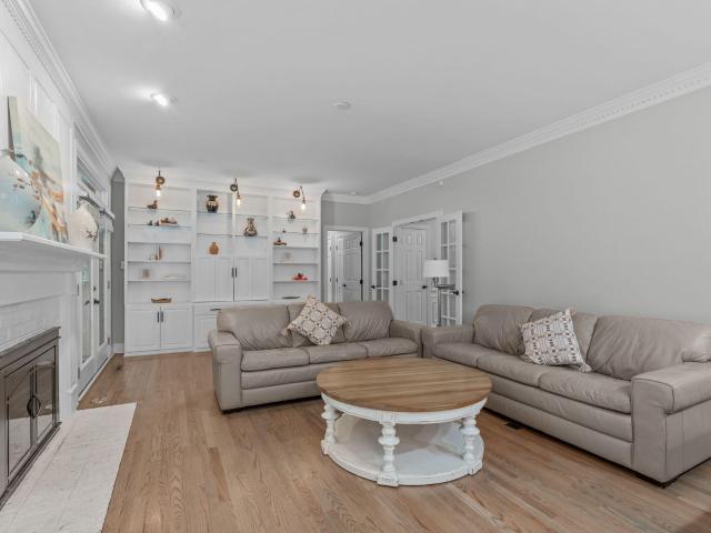 2 Sagamore Place