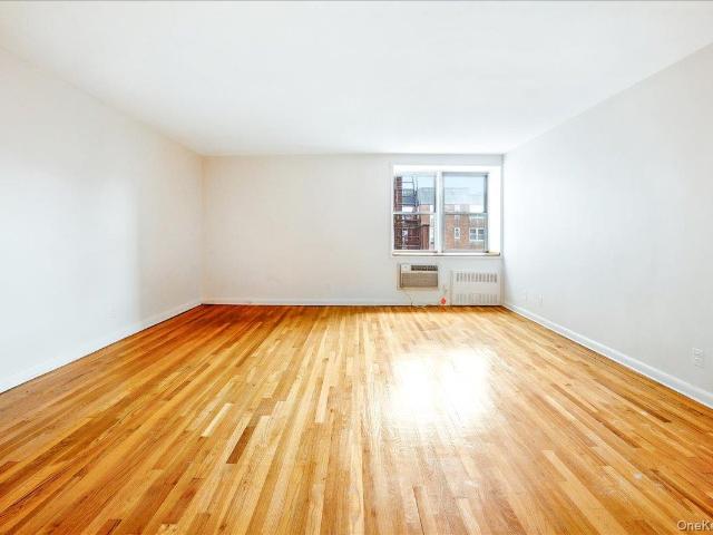 2 Sadore Lane 6M