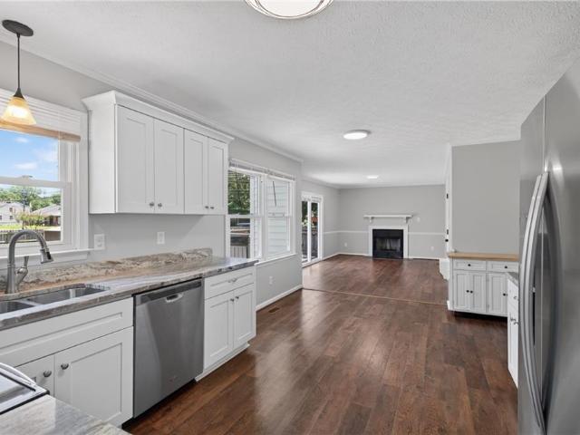 2 Saint Ashley PL