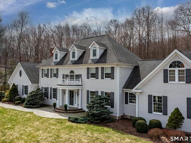 2 Sail Harbour Dr, Sherman, CT 06784