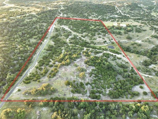 2 Sanctuary Ln, Blanco, TX 78606