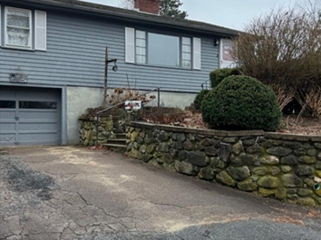 2 Savin Rd, Wakefield, MA 01880 | MLS #73497 | Compass