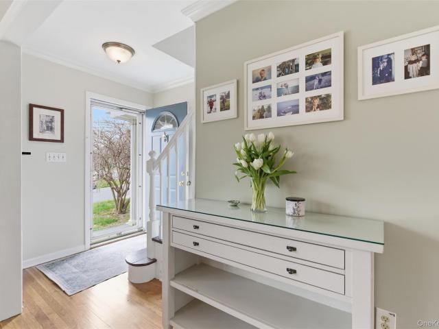 2 Selden Dr, East Northport, NY 11731 | MLS #987562 | Compass